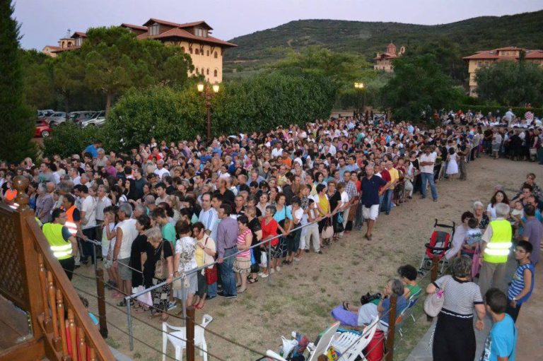 Παίσιος – Τάφος: Ο Τάφος του Αγίου Παϊσίου. Μοναστήρι Σουρωτή ...
